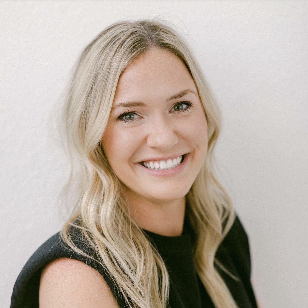 High Point Realty | Madi Hirschler - Sales Associate, Wichita KS